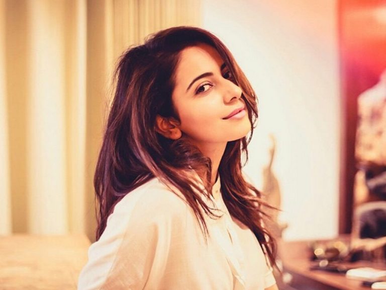 30 Most Beautiful Indian Girls In World 2020 - Find Health Tips